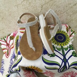 Volatile | Shoes | Adorable Volatile White Sandals With Rhinestones ...